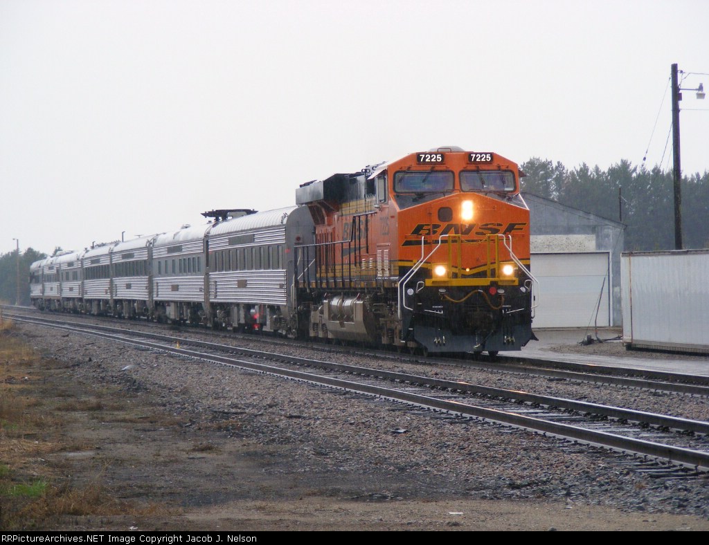 BNSF 7225